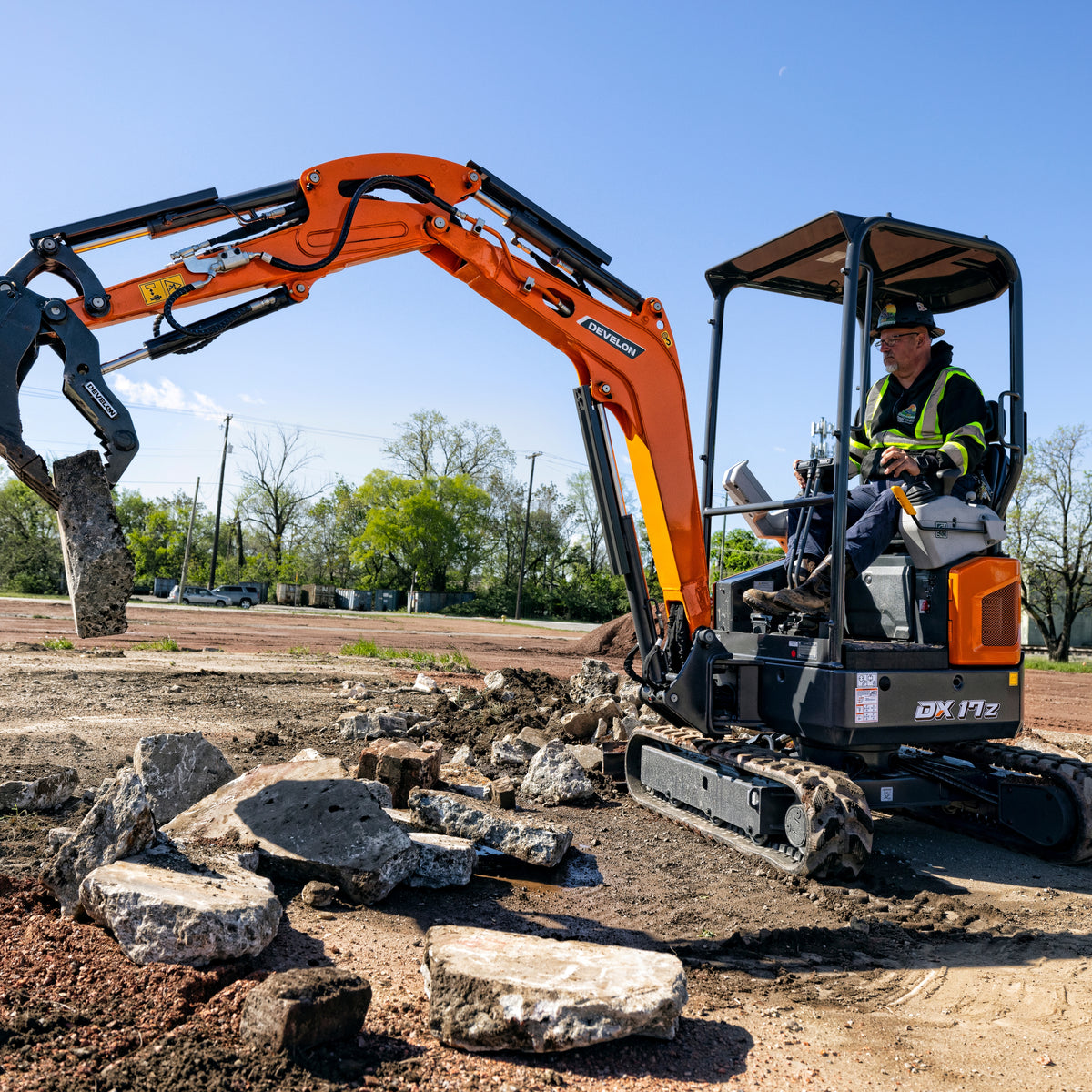 DEVELON DX17Z-7 Mini Excavator – Mid-Isle Equipment