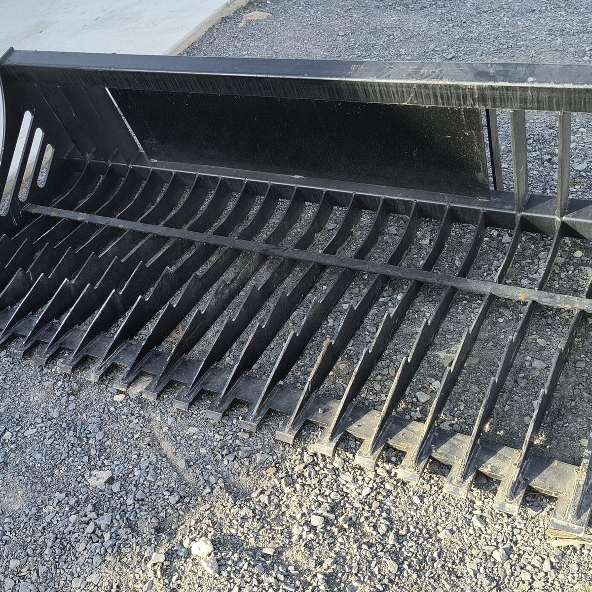 68" Wildcat Rock Skeleton Bucket for Skid Steer – Mid-Isle Equipment