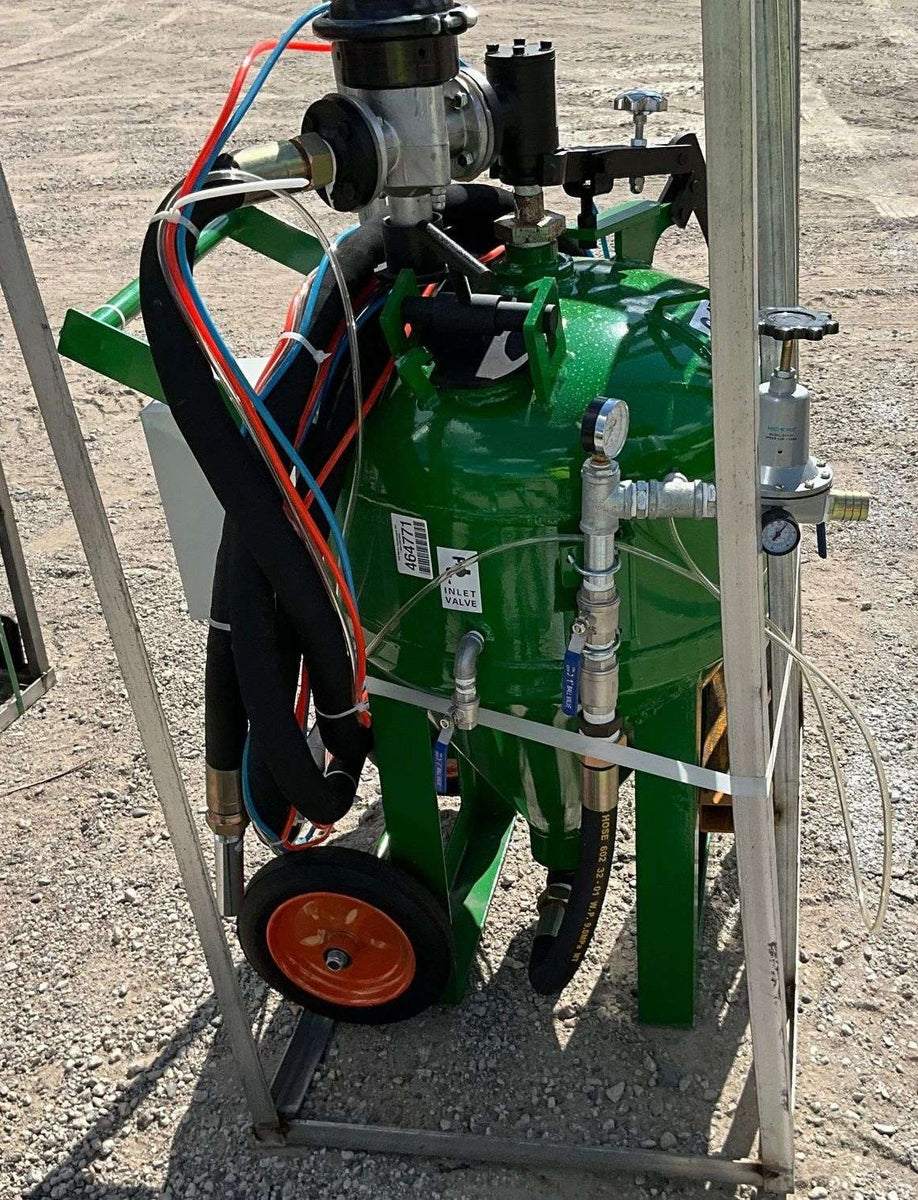 NEW JCT MOBILE DUSTLESS SAND BLASTER POT – Mid-Isle Equipment